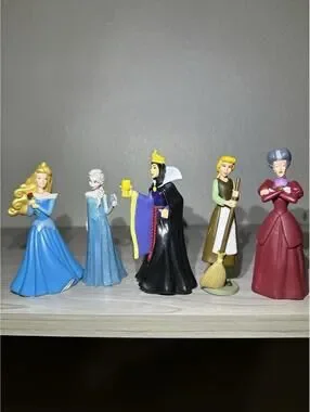 Disney | Toys | Vintage Disney Store Pvc Figurine Lot Cinderella Aurora ...